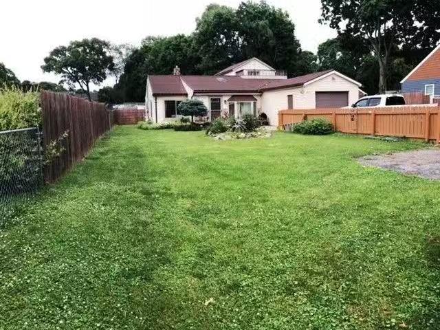 2834 Lansdowne Rd, Waterford, MI 48329 MLS# 20240036181