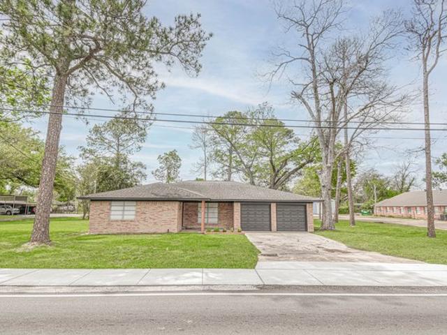 2834 Pansy St, Pasadena, TX 77503
