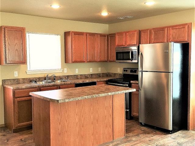 2834 W Lakewood Drive