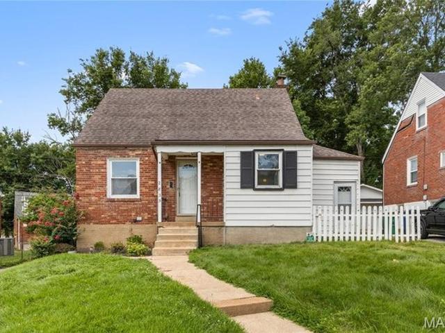 2835 Dunkirk Dr, Rock Hill, MO 63119