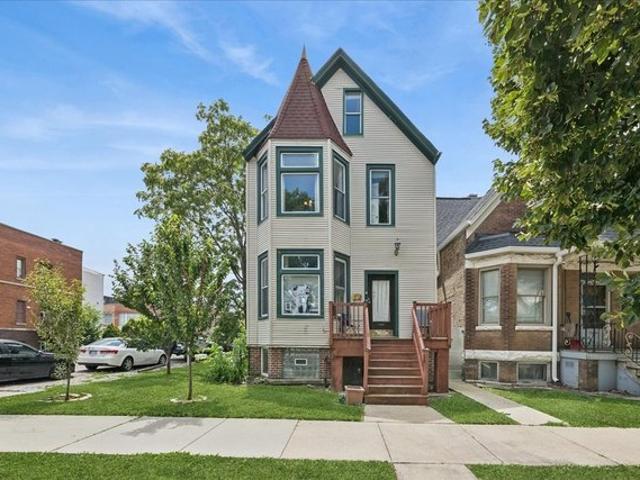 2835 W Wellington Ave Unit 2, Chicago, IL 60618