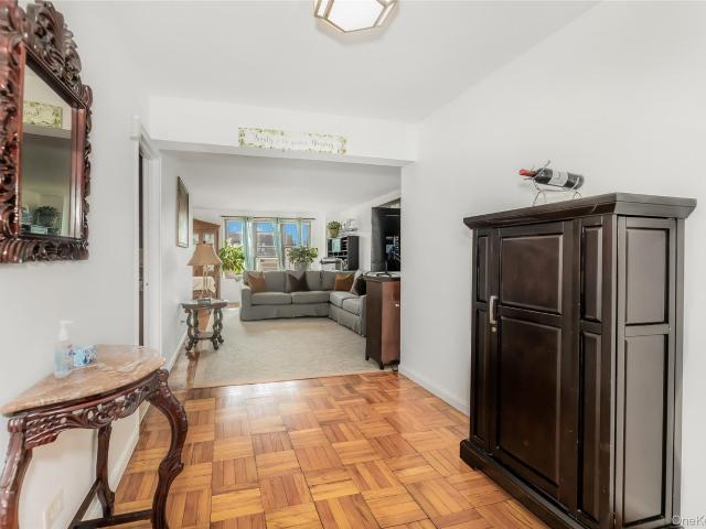 2835 Webb 7E