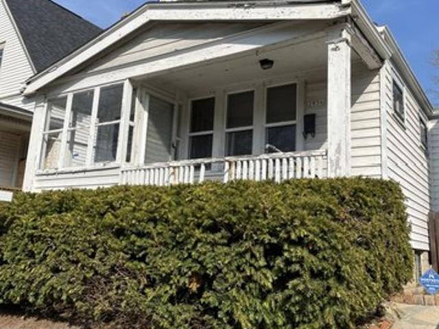 2836 N Richards St, Milwaukee, WI 53212