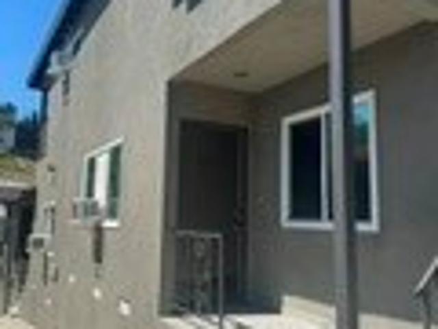 2836 Budau Avenue 2838