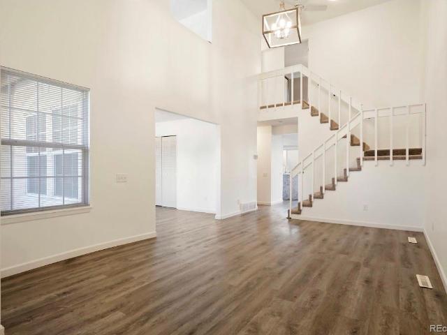 2836 S Vaughn Way