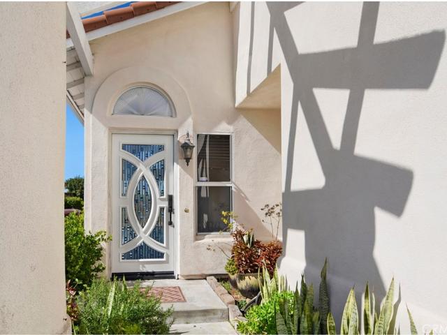 28371 Via Alfonse, Laguna Niguel, CA 92677 | MLS #OC26079 | Compass