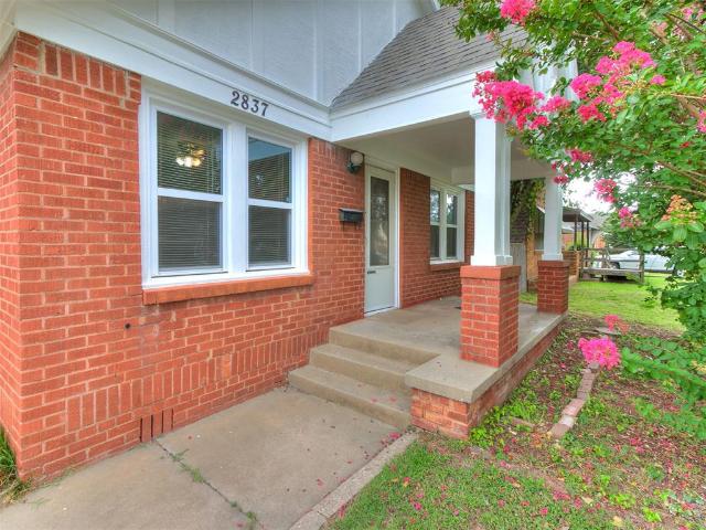 2837 NW 18th Street