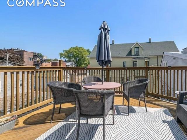 2837 N Southport Ave 3, Chicago, IL