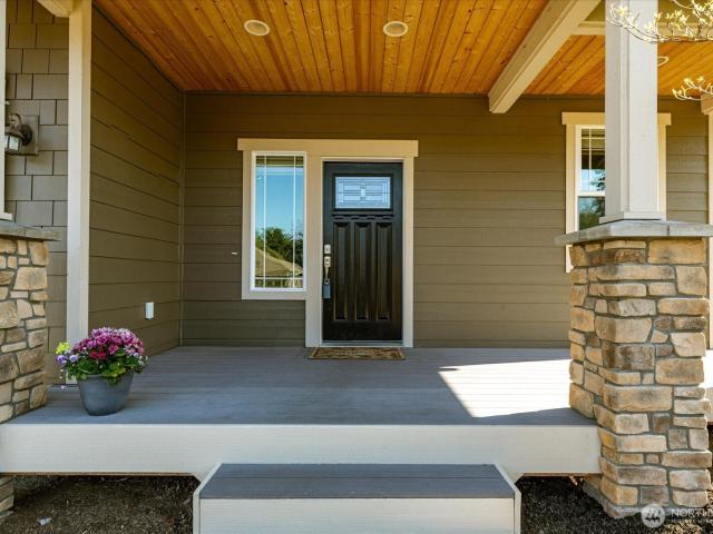 2837 SW Fairway Point Drive