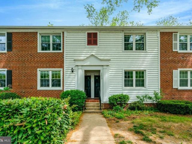 2837 S Wakefield St S Unit D, Arlington, VA 22206
