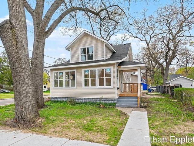 2837 5th St, Muskegon, MI 49444