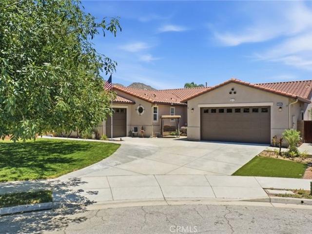28382 Beacon Bay Cir, Menifee, CA 92585