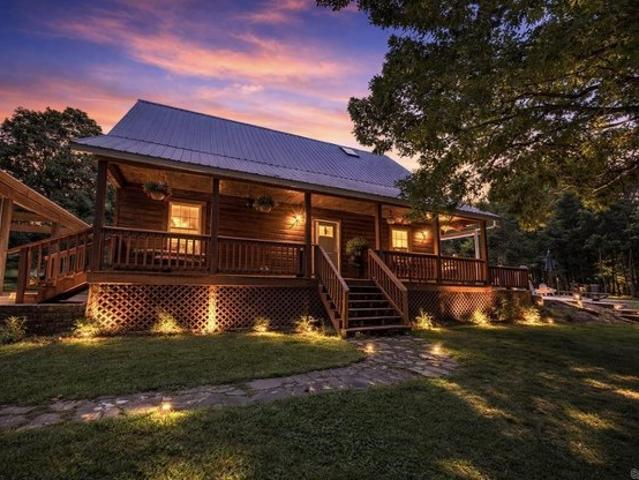 2838 Mountain View Rd, Drasco, AR 72530