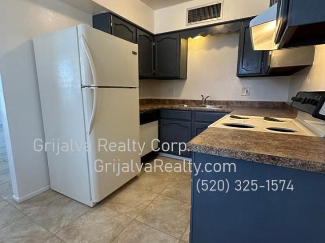 2838 N. Sparkman Blvd Maintenance 2 Bedroom Apartment for Rent at 2838 N Sparkman Blvd, Tucson, AZ 85716 St. Francis Cabrini