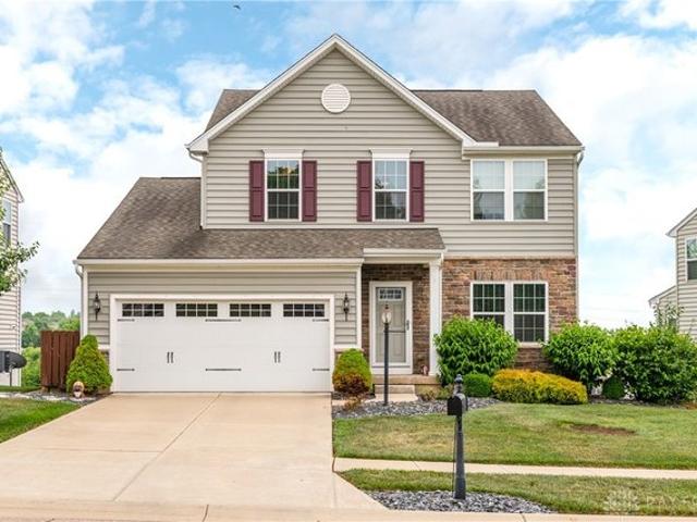2838 Ridge View Ct, Beavercreek Township, OH 45385