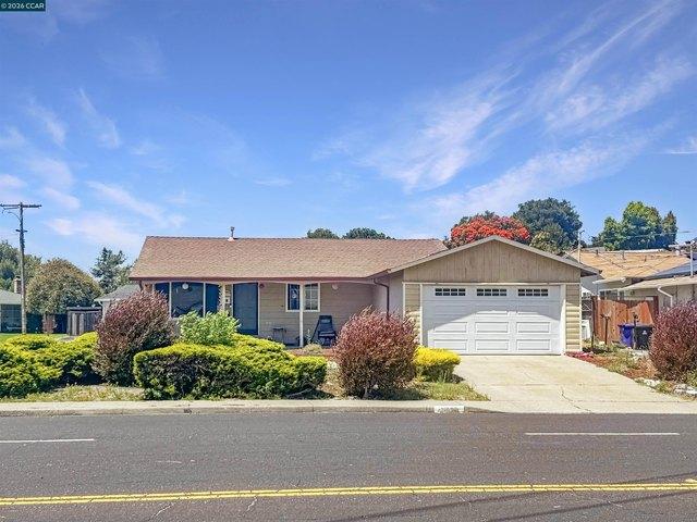 2838 Tara Hills Dr, San Pablo, CA 94806