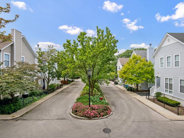 2839 N Wolcott Ave, Chicago, IL 60657 | MLS #12616 | Compass