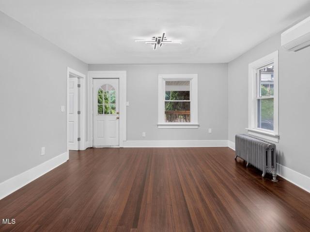 2839 Broadway