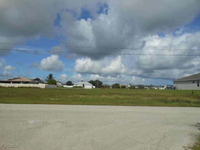 2830 NW 7th Pl, Cape Coral, FL 33993 | MLS #2025009 | Compass