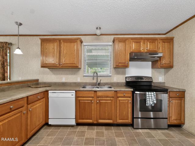2830 Orangewood Dr, Abbeville, LA 70510 | MLS #2600003