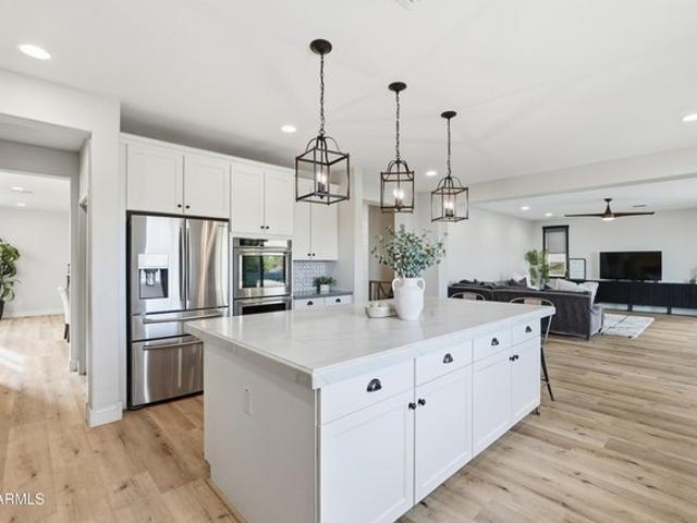 2830 E Pearl St, Mesa, AZ 85213