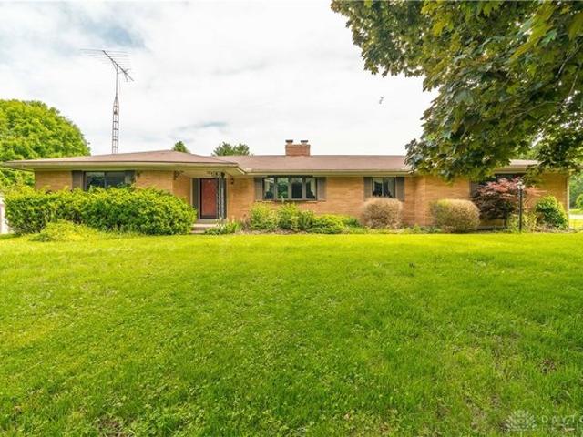 2830 Joy Dr, Beavercreek, OH 45434