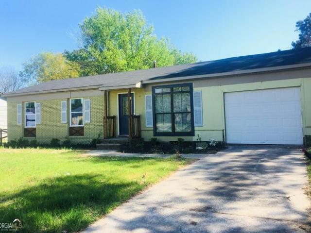 2830 Village Green Dr, Macon, GA 31206