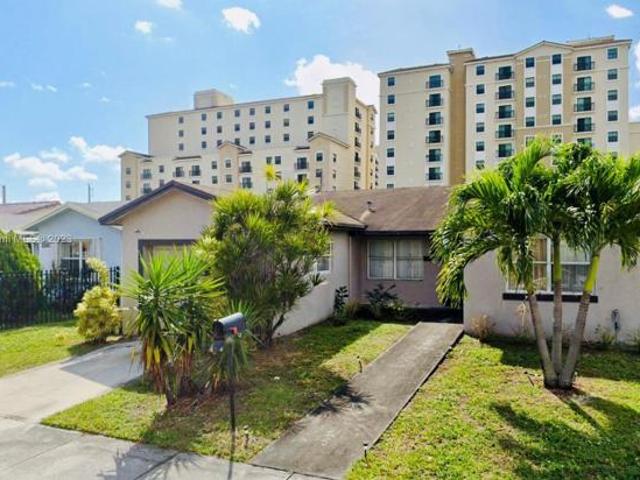 2830 53rd Ln NW, Miami, FL 33142