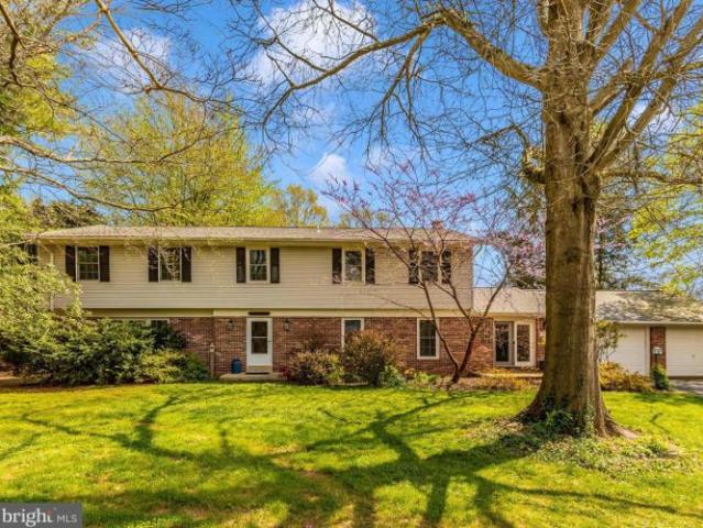 28313 Honeysuckle Dr, Damascus, MD 20872