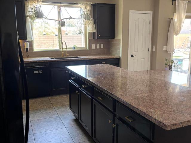 28311 n cactus flower circle