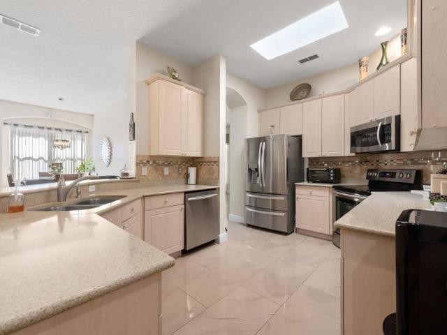 2831 Oconnell Dr, Kissimmee, FL 34741 | MLS #S5133
