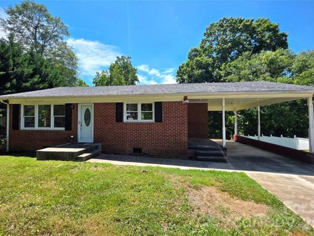 2831 Beechwood Cir, Gastonia, NC 28054