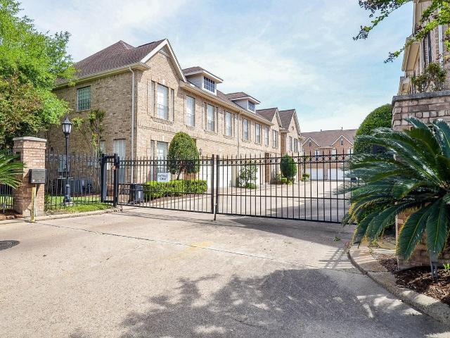 2831 Briarhurst Park, Houston, TX 77057 | MLS #94953