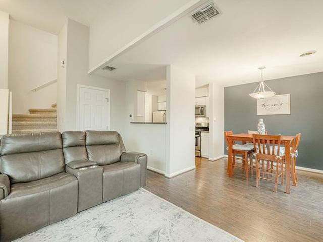 2831 Holborn Cir, Madison, WI 53718
