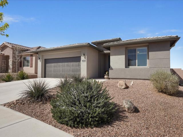 2831 Kings Canyon Loop NE