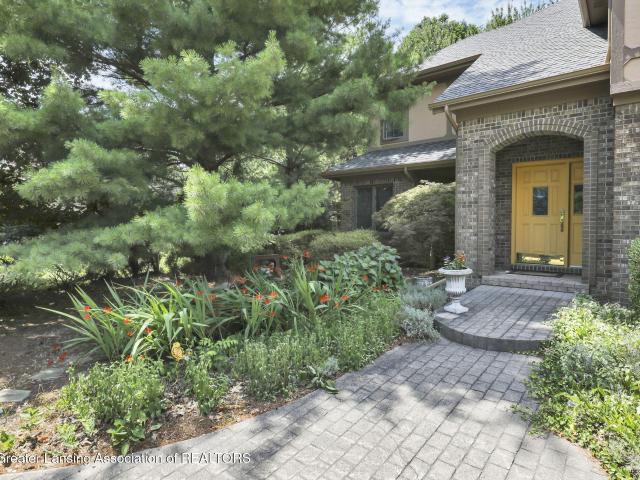 2831 River Pointe Drive