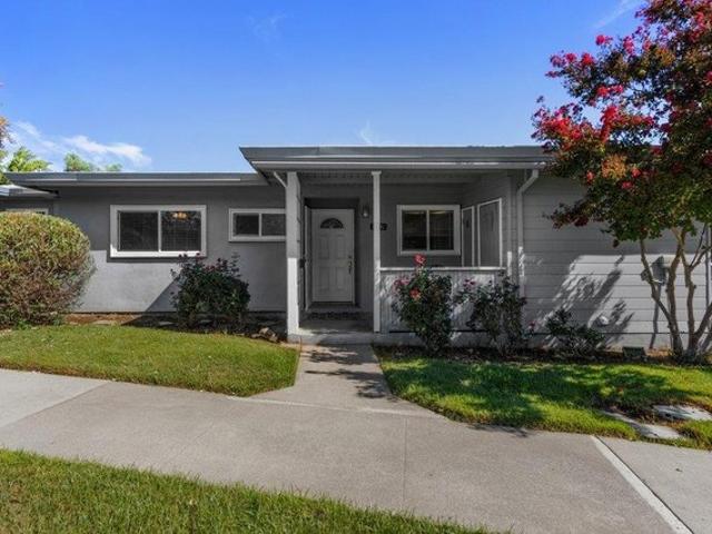 2831 Santa Paula Ct, Sacramento, CA 95821