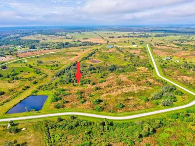 2831 SE 67th Pl, Okeechobee, FL 34974