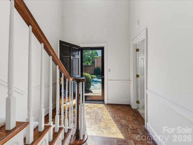 2831 Sharon View Road