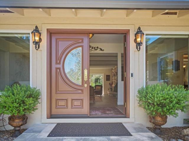 2831 Sloat Road