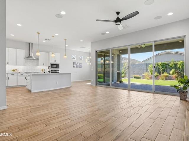 2831 W Chevelon Dr, San Tan Valley, AZ 85144