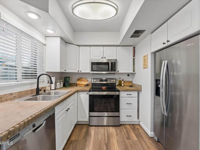 2832 N Granite Reef Rd, Scottsdale, AZ 85257 | MLS #7000 | Compass