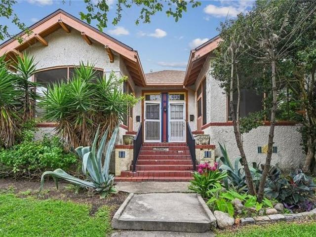 2832 Calhoun St, New Orleans, LA 70118