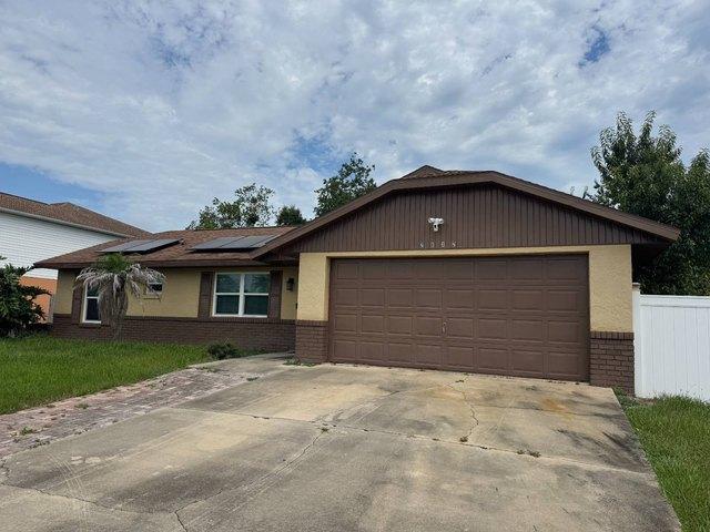 2832 Corrigan Dr, Deltona, FL 32738