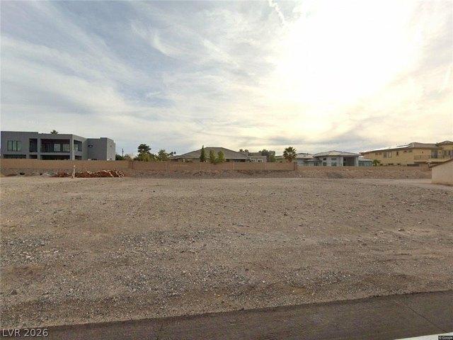 2832 Delano Dr, Las Vegas, NV 89074