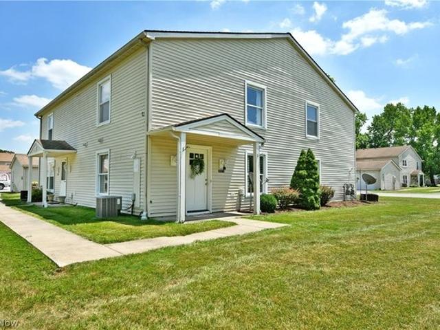 2832 Ivy Hill Cir Unit D, Cortland, OH 44410