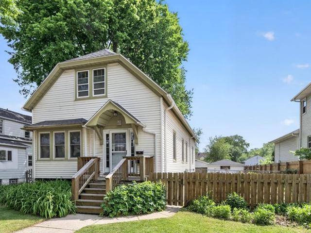 2832 S Burrell St, Milwaukee, WI 53207