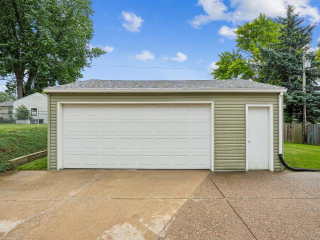 2833 Magnolia Drive