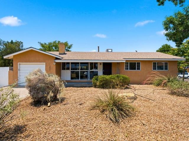 2833 Madeira Dr NE, Albuquerque, NM 87110