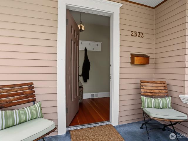 2833 NW 69th Street